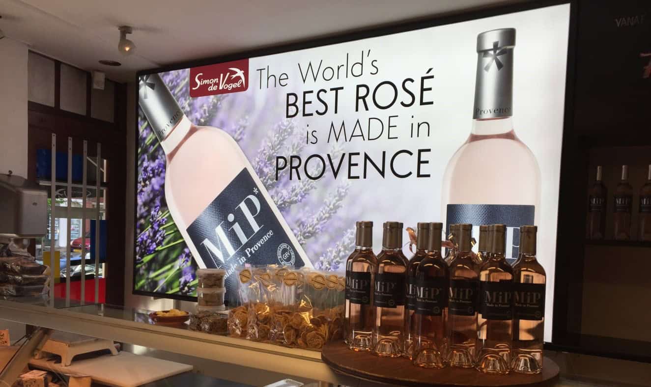 Textiel frame op maat voor meer sfeer en beleving - Van Raalte Displays